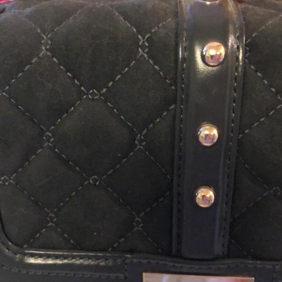 bebe | Bags | Bebe Olive Green Crossbody Bag With Gold Chain Strap ...